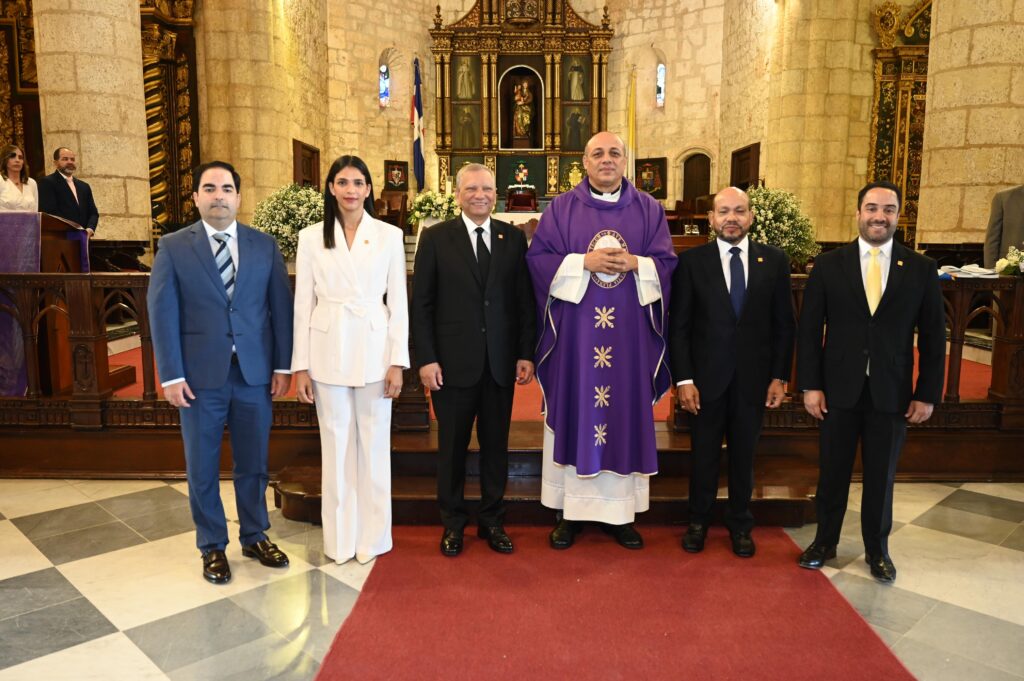Seguros Reservas celebra eucaristía por su vigésimo cuarto aniversario ...